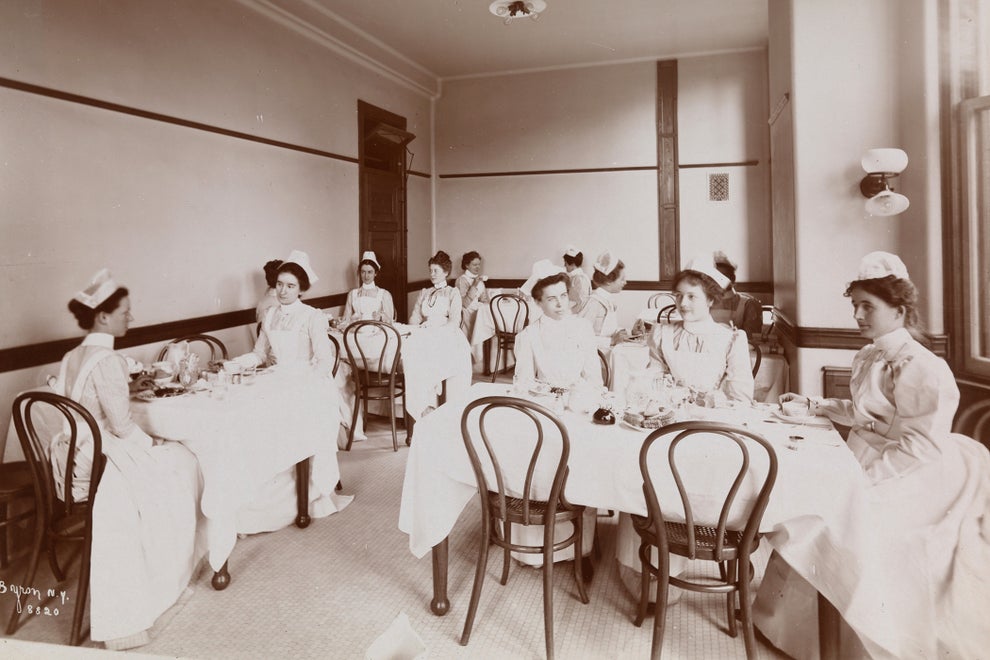 These Fascinating Pictures Show The History Of New York City Hospitals