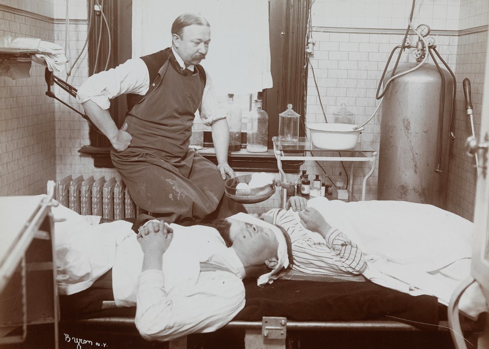These Fascinating Pictures Show The History Of New York City Hospitals