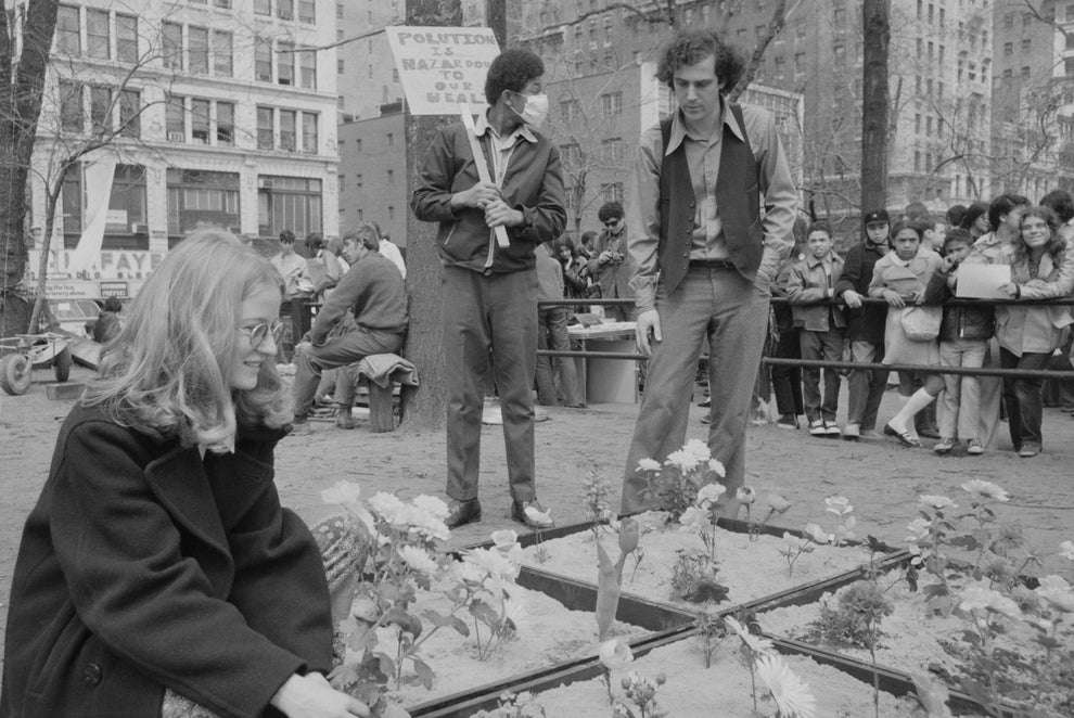 These Pictures Show Just How Big The First Earth Day Really Was 50 ...