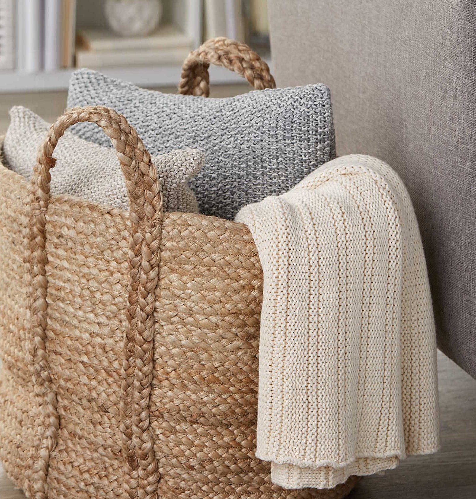 Cozy Home Decor Products For Your Bedroom