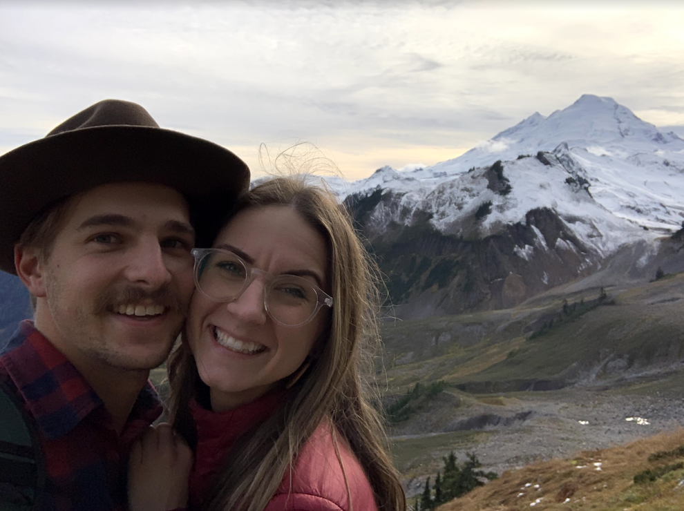 This Couple Now Has Dates Sitting At The Canada–US Border Thanks To The ...