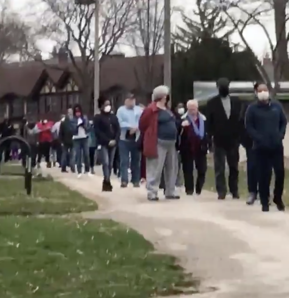 18 Pictures That Show How Truly Ridiculous Everything Happening In ...