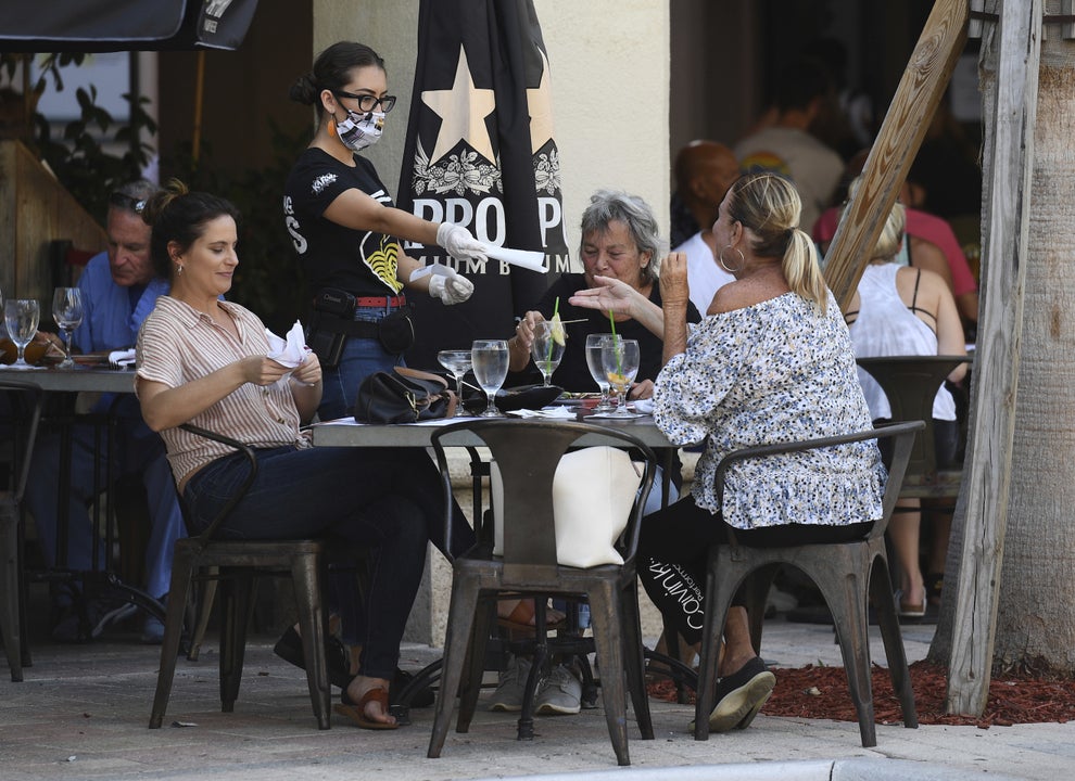 32 Pictures That Show What Florida Looks Like Now That It Has Reopened