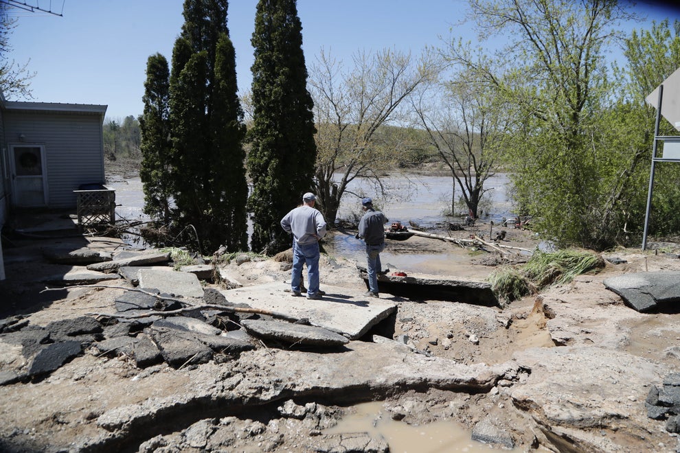 Dramatic Photos Show Flooding In Michigan After Dams Break