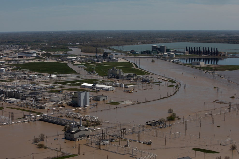 Dramatic Photos Show Flooding In Michigan After Dams Break