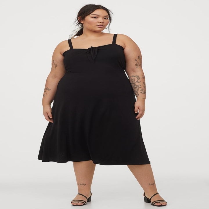 17 Plus-Size Pieces From H&M That Are Perfect For Summer