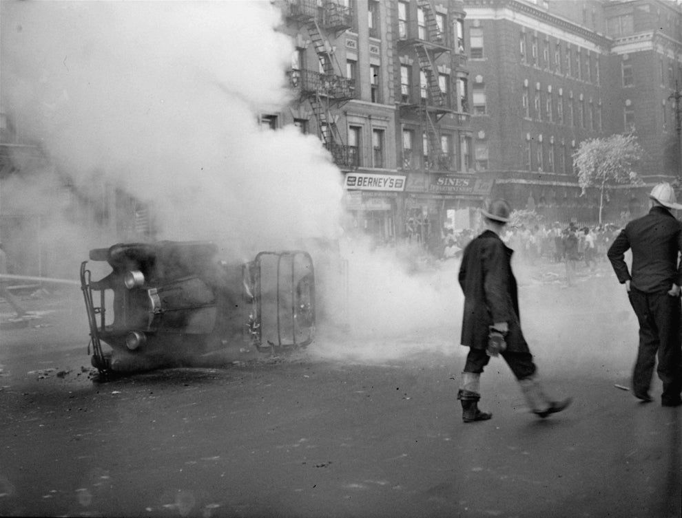 Photos Show 1943 New York City Curfew During Harlem Race Riots