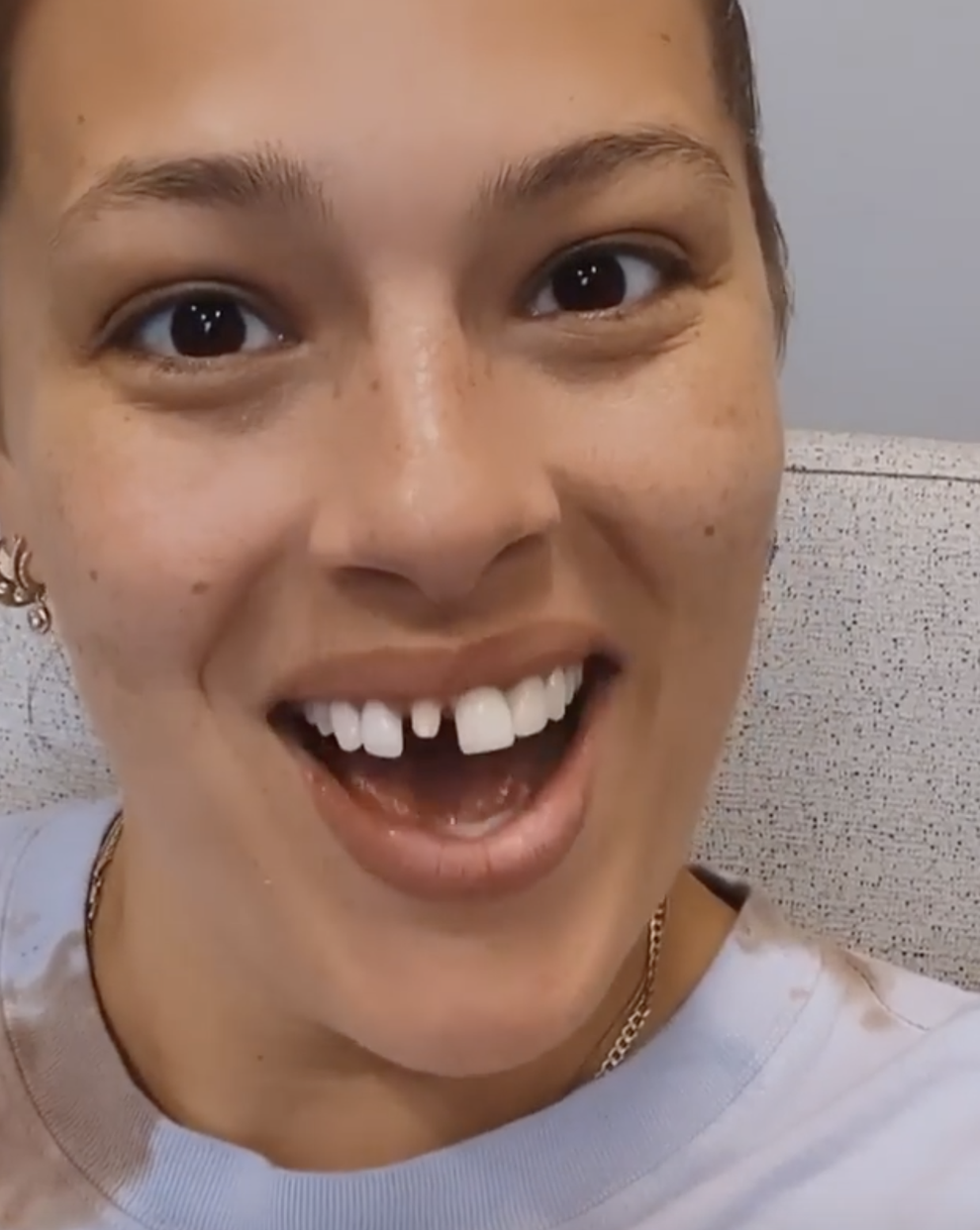Ashley Graham Broke Her Tooth Eating An Oatmeal Cookie