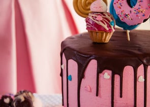 Bake A Cake And We'll Guess Your Eye And Hair Color