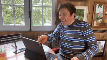 Viral Tweets People Still Laugh At Every Time