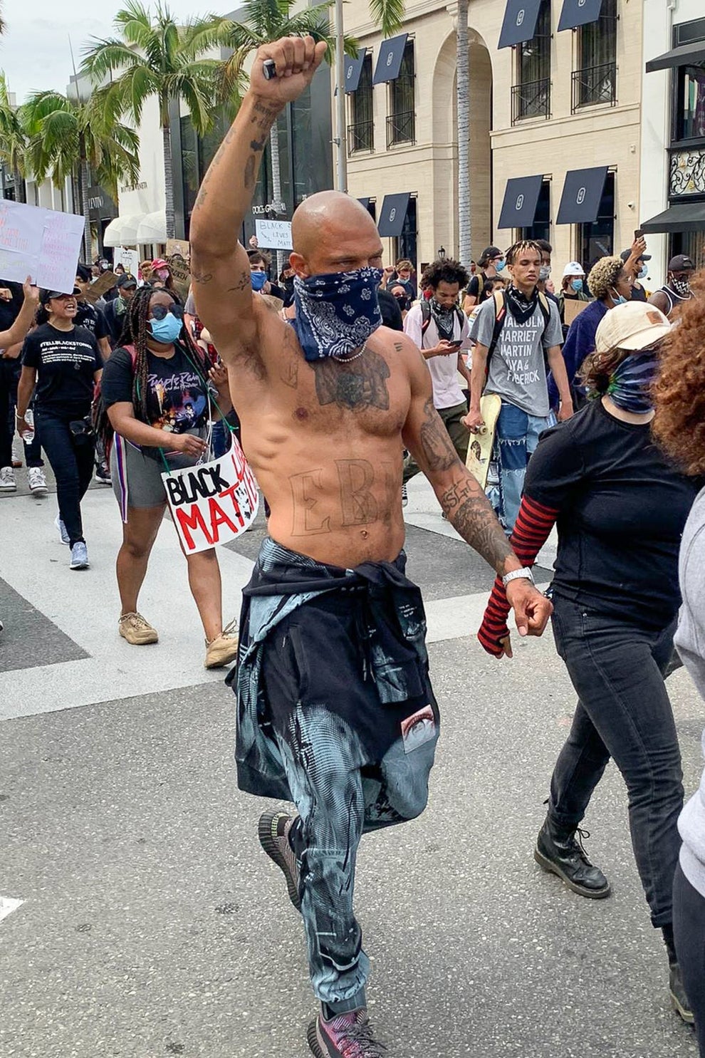 26 Photos Of Celebrities Who Protested This Week