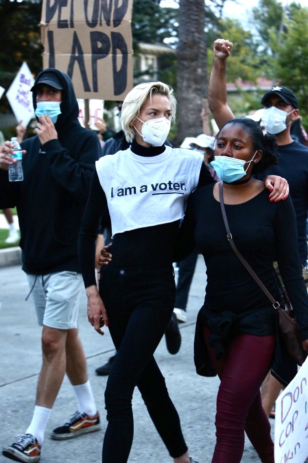 26 Photos Of Celebrities Who Protested This Week