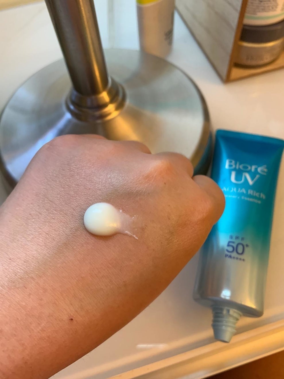 15 Non-Greasy Sunscreens Reviewers Love