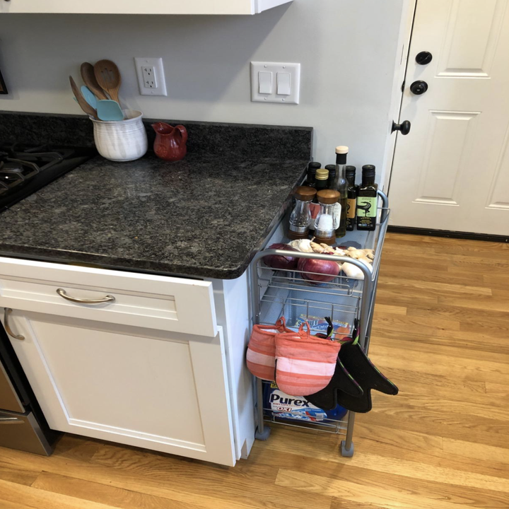 32 Ways To Organize A Tiny Kitchen That'll End Up Making A Big, Big ...