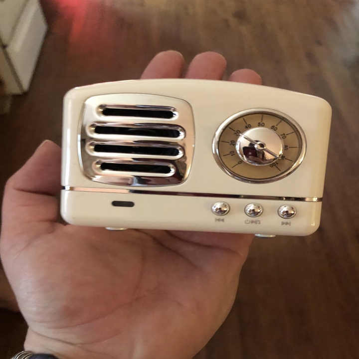 35 Tiny (And Useful) Products You May Want Keep In Your Bag