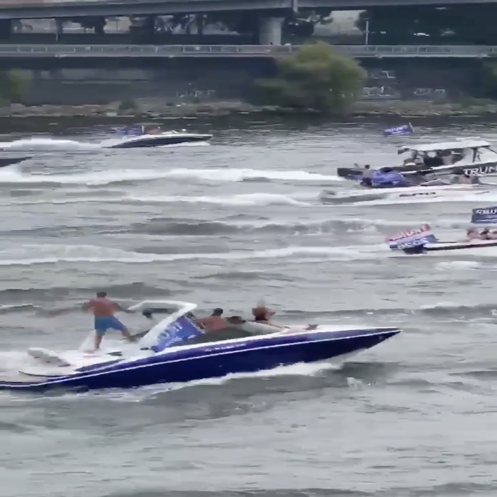 Boat Sinks During Trump Boat Parade On Willamette River