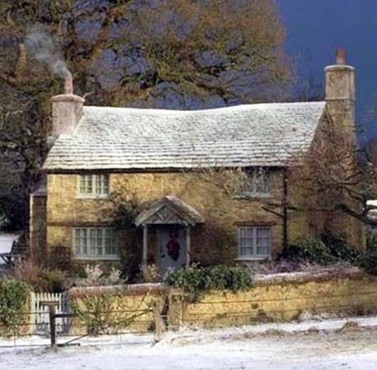 14 British Films That Set This Australian's Expectations Of England Way ...