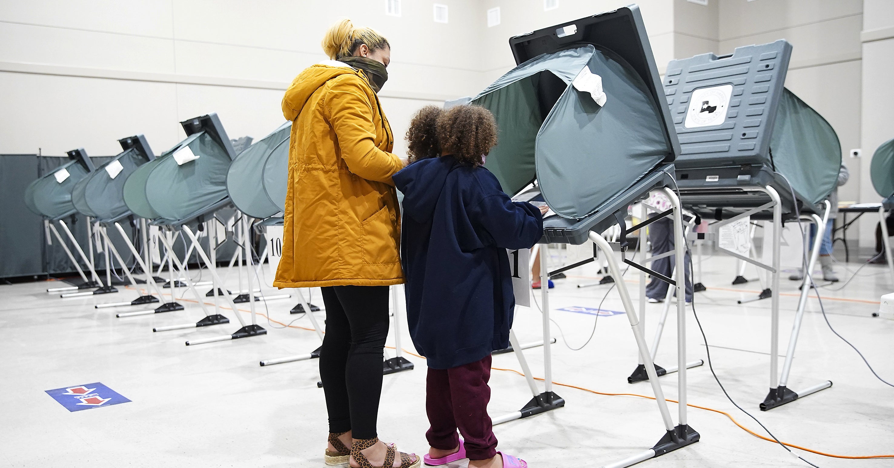 Inside 24 Hours Of Voting In Texas's Huge 2020 Election