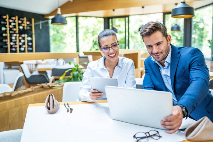 My Ex Is Now My Boss And Dating A Coworker Who Looks Just Like Me ...