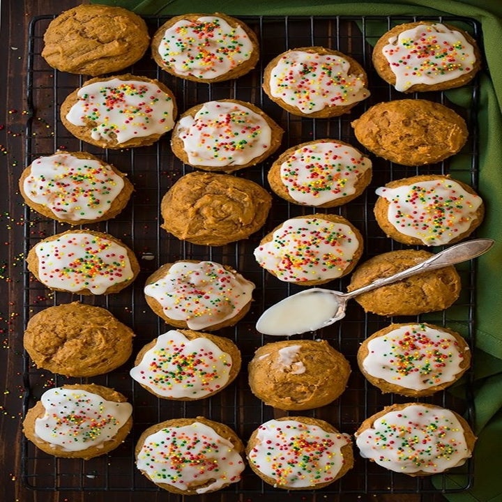 46 Christmas Cookie Recipes To Bake This Holiday Season