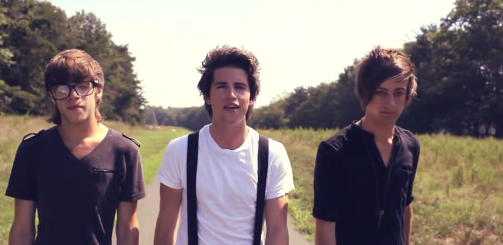 Neon Pop-Punk Songs From The 2000s And 2010s