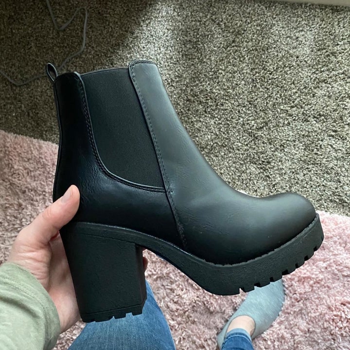 33 Stylish Cold-Weather Shoes For The Winter 2021