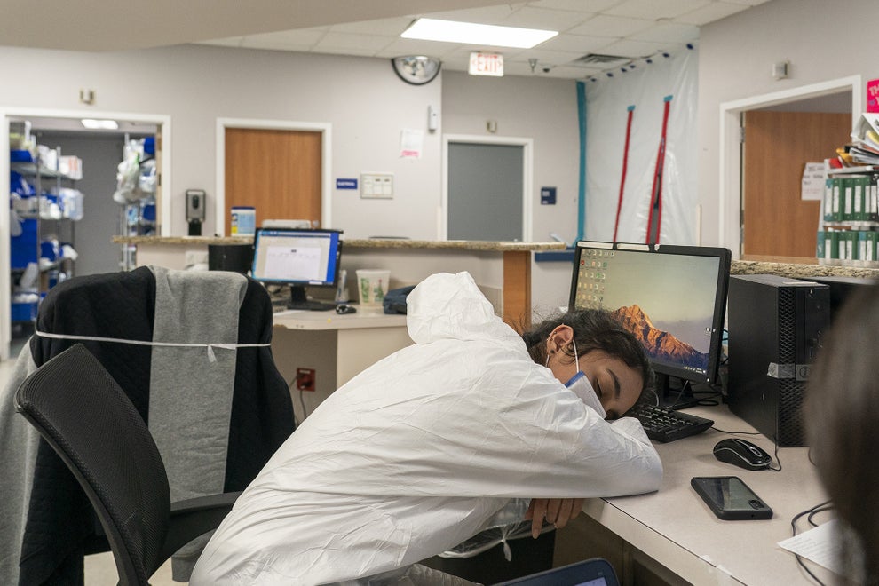 These Photos Show What A Rollercoaster The First Year Of The Pandemic ...