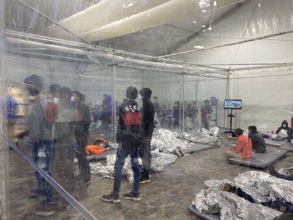 New Photos Show Crowded Camps For Minors At The Border