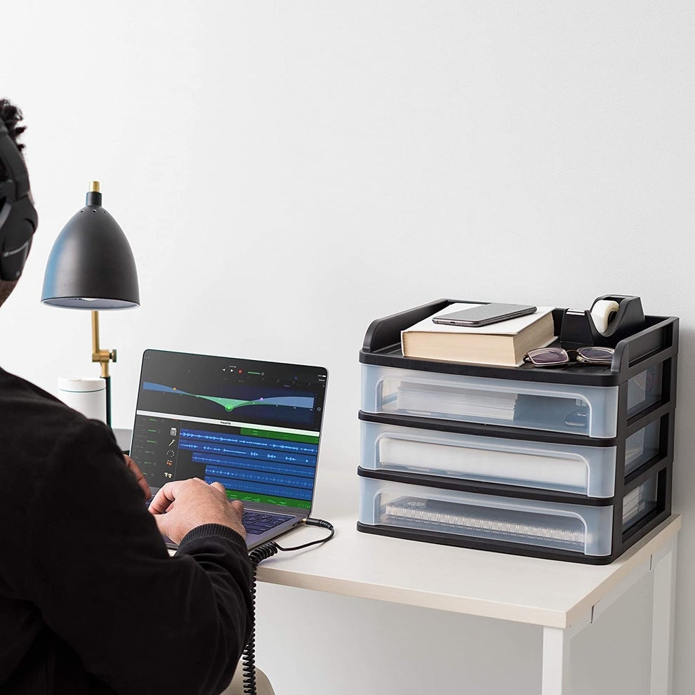 30 Desk Organizers To Bring Order To The Chaos