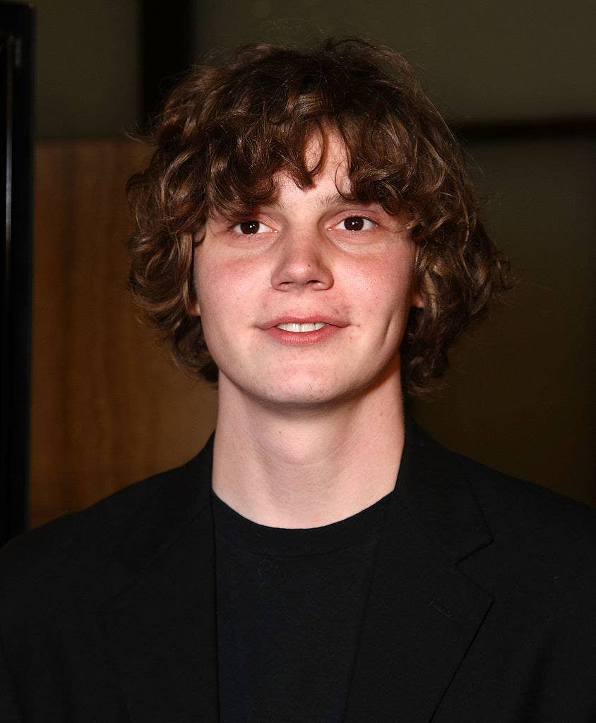 Evan Peters 2010