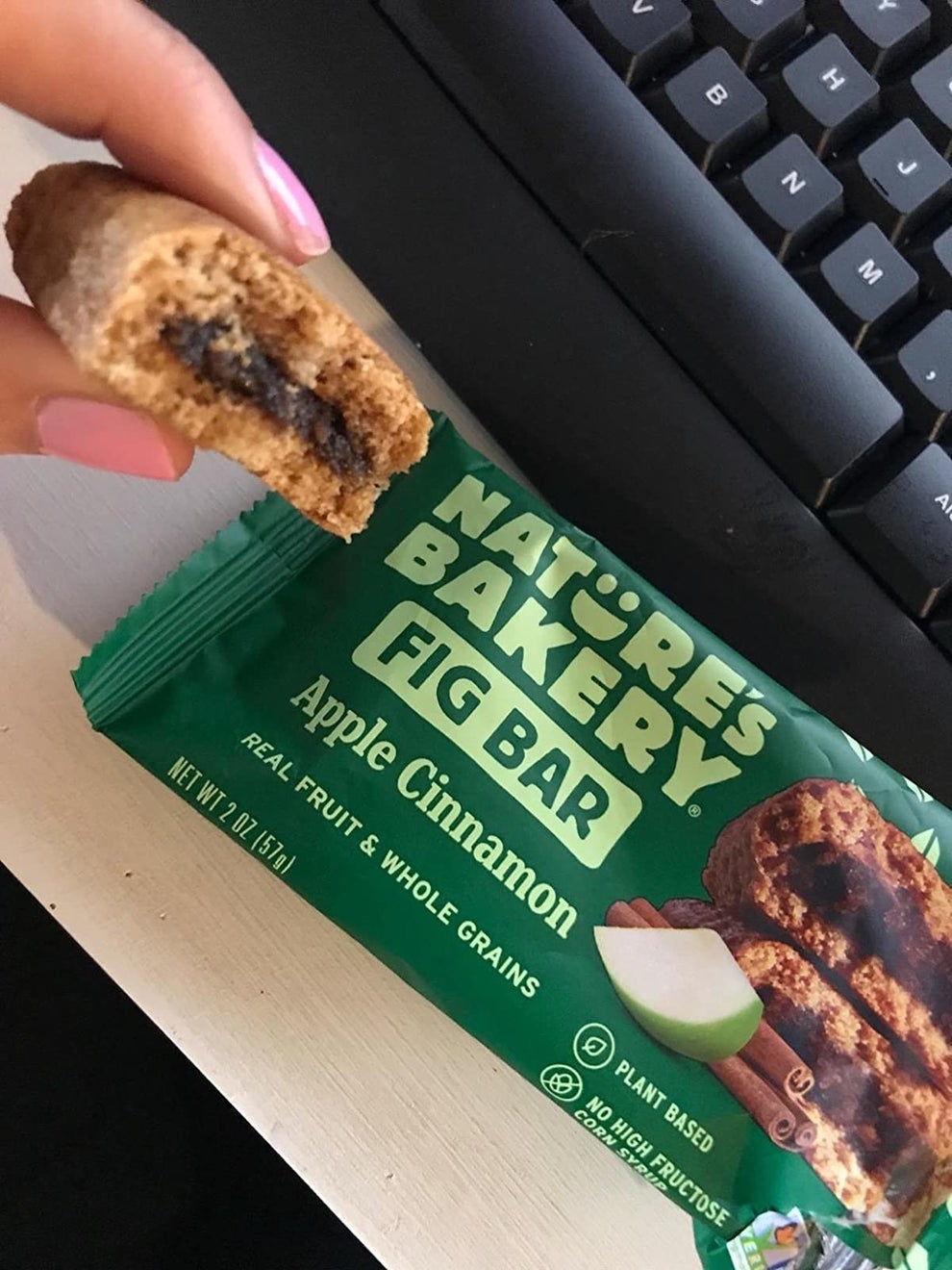 17 Snack Bars That You'll Actually Enjoy Eating