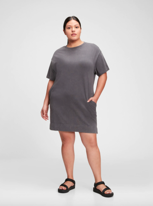 Best Comfy And Oversized Clothes In Canada