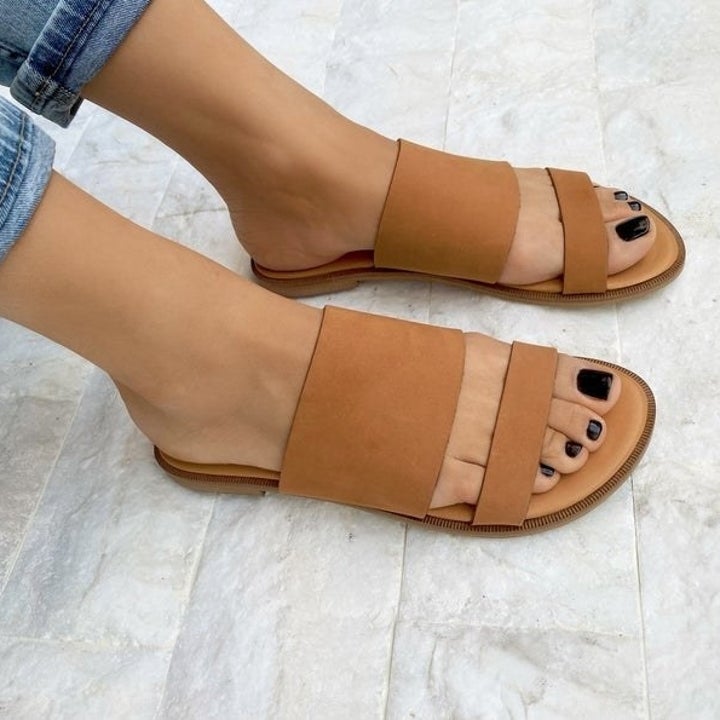27 Cute Sandals For Showing Off Your Spring Pedi
