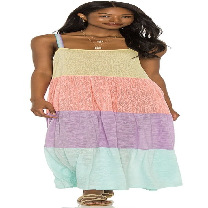 27 Gorgeous Summer Dresses From Revolve