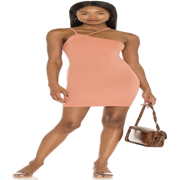 27 Gorgeous Summer Dresses From Revolve