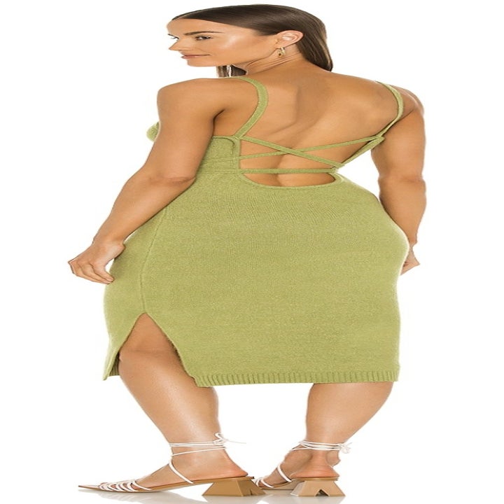 27 Gorgeous Summer Dresses From Revolve