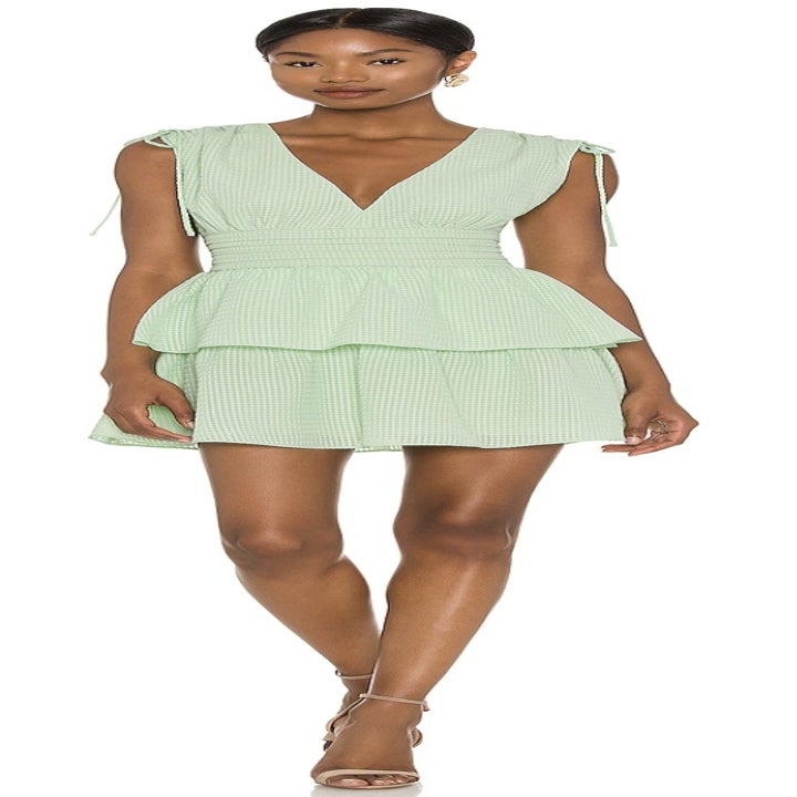 27 Gorgeous Summer Dresses From Revolve