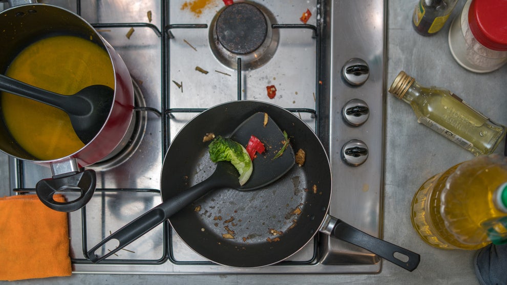 25 Terrible Cooking Habits That Should Be Banned From The Kitchen
