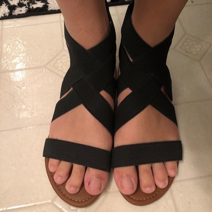 28 Super Comfortable Pairs Of Sandals