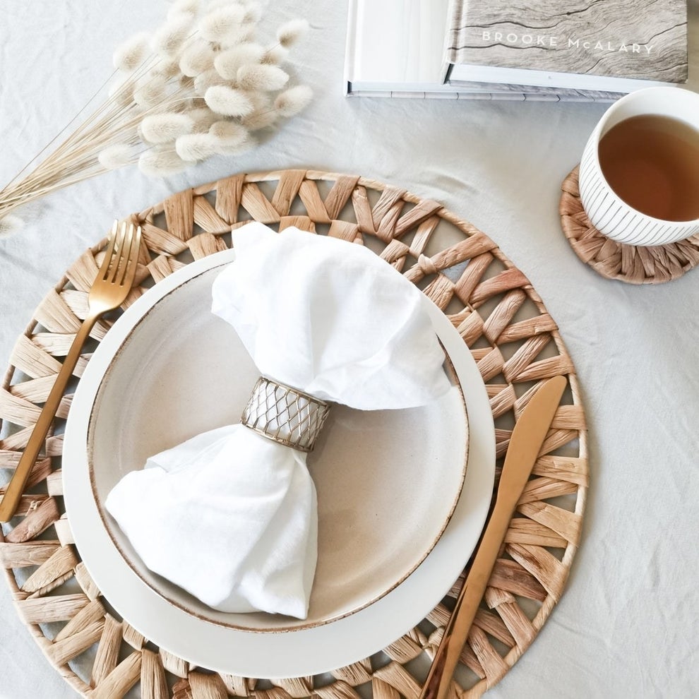 31 Dinnerware, Napkins, And Dining Sets