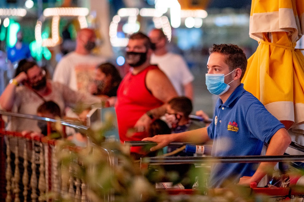 Why Amusement Parks Can’t Hire Enough Employees This Summer