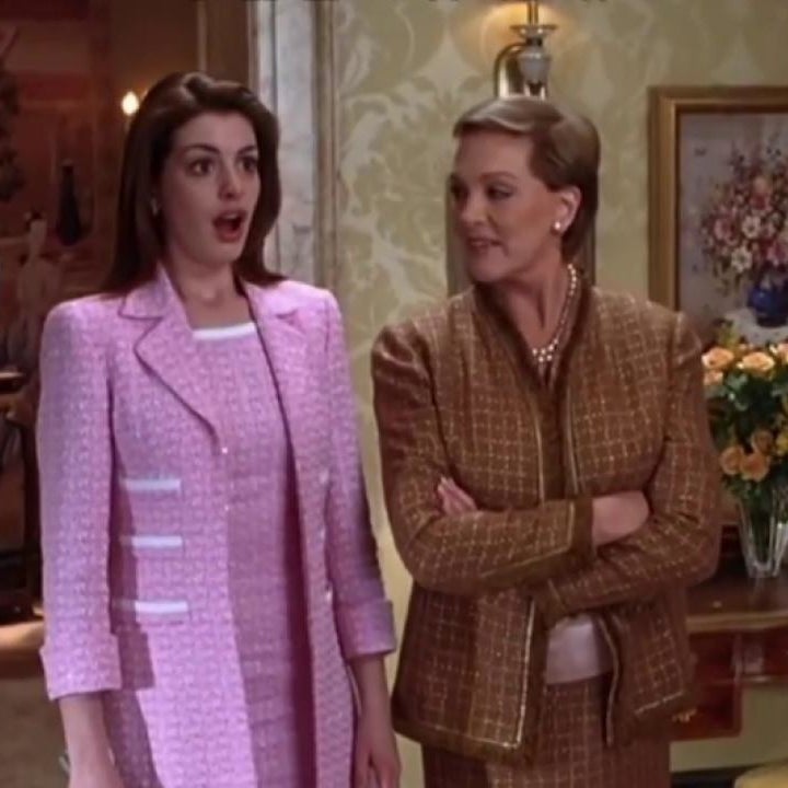 Iconic Pink Outfits From 2000s Girl Movies