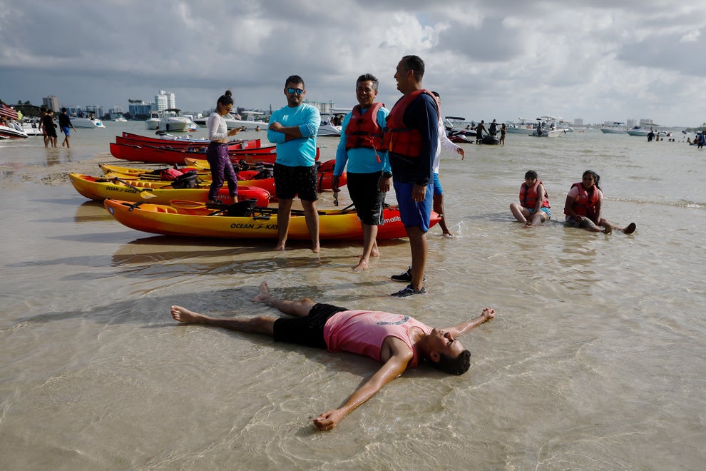 Here's A Look At Haulover Sandbar, The Popular Miami Party Spot That ...