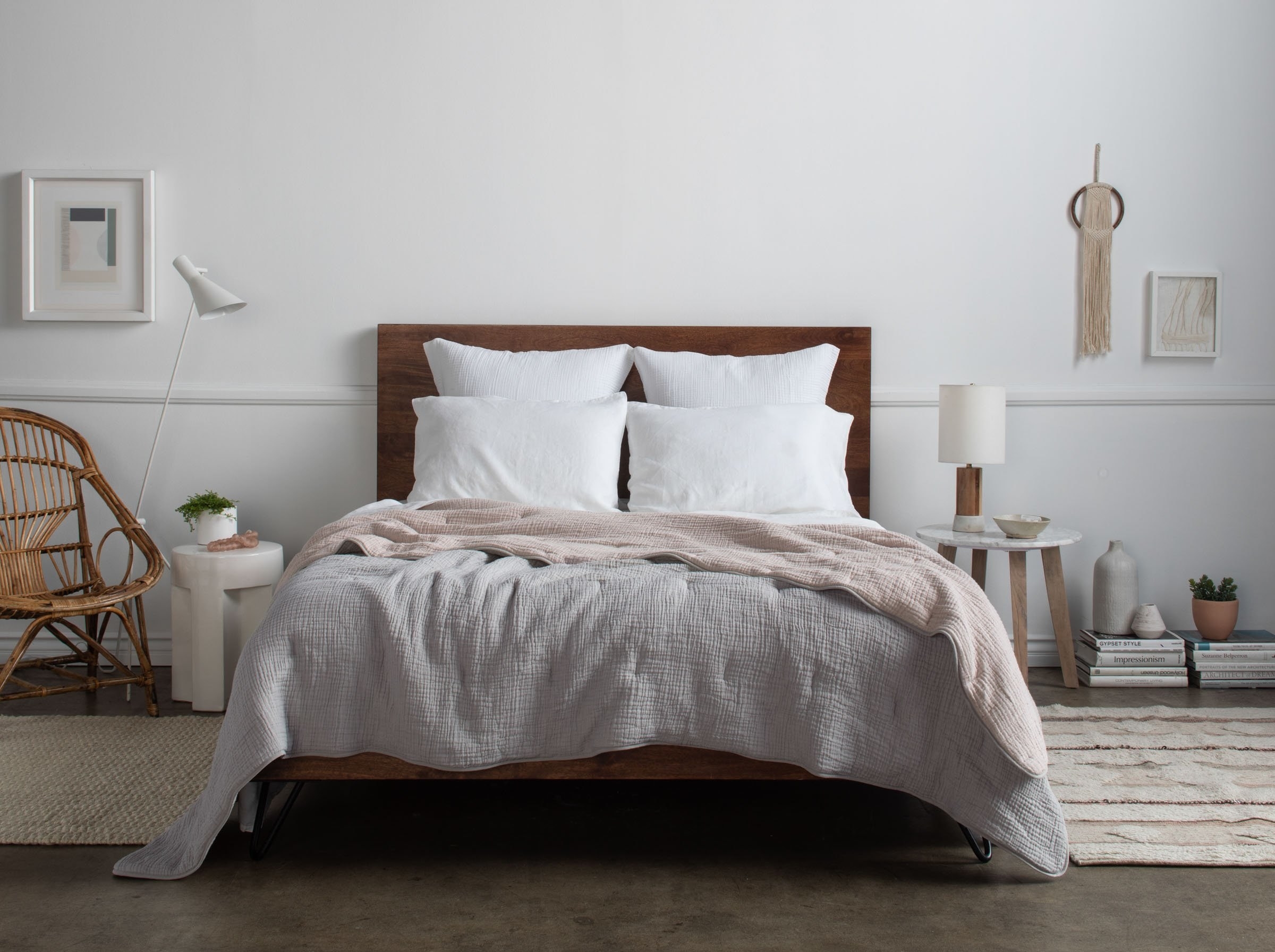 29 Things To Keep In Your Linen Closet