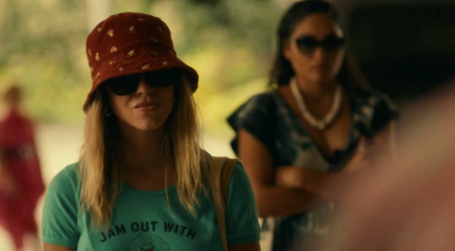 olivia outfits white lotus