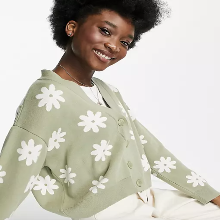 34 Pieces Of Cute Patterned Clothing