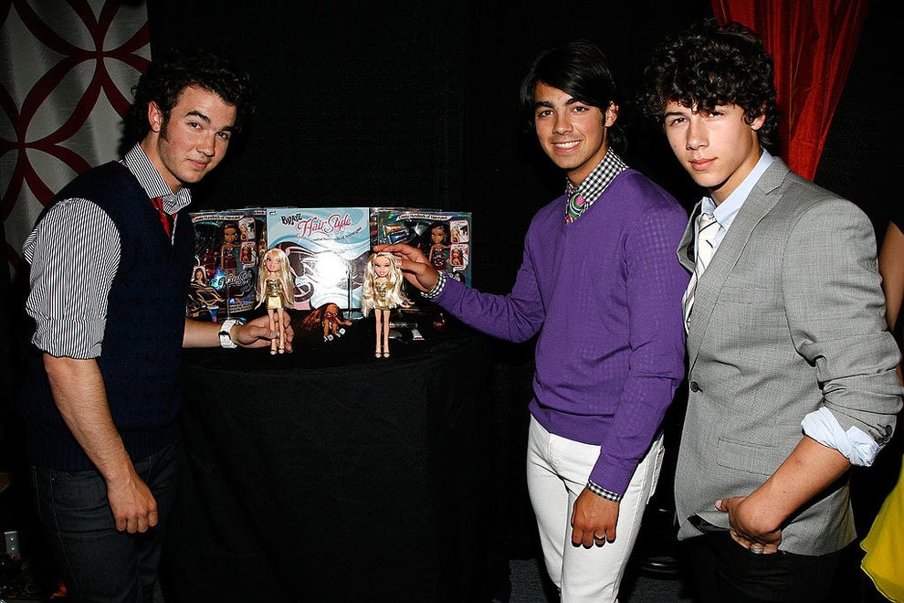 41 Awkward Pictures Of The Jonas Brothers