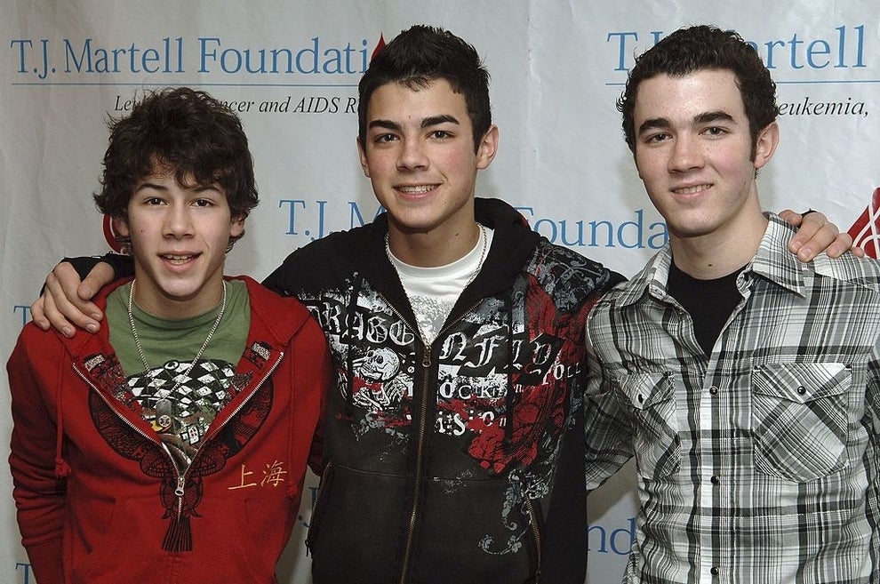 41 Awkward Pictures Of The Jonas Brothers