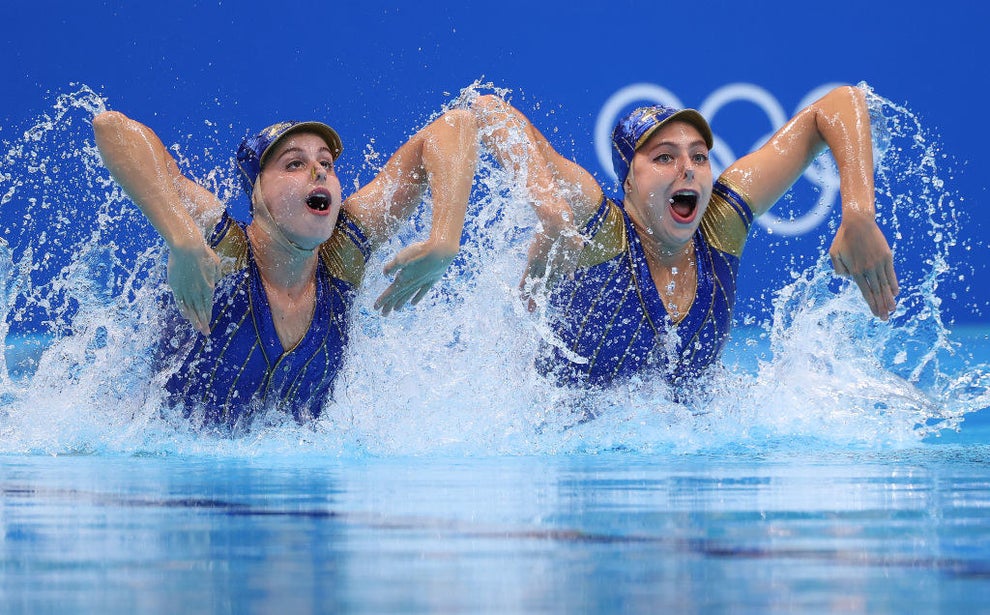 29 Strange And Awkward Synchronized Swimming Faces