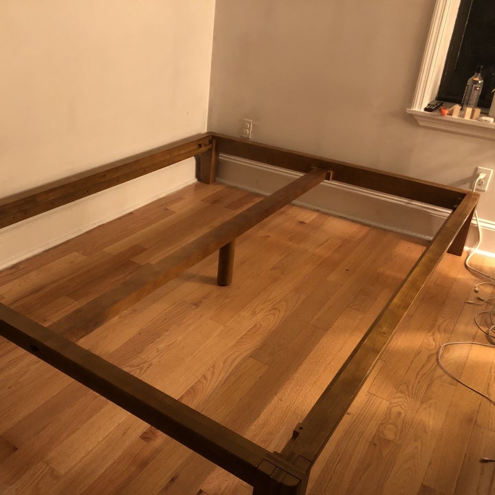 Thuma's No-Tool Assembly Bed Frame Reviewed